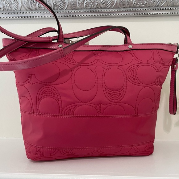 Coach | Bags | Coach New With Tag F7668 Signature Stitch Nylon Tote ...